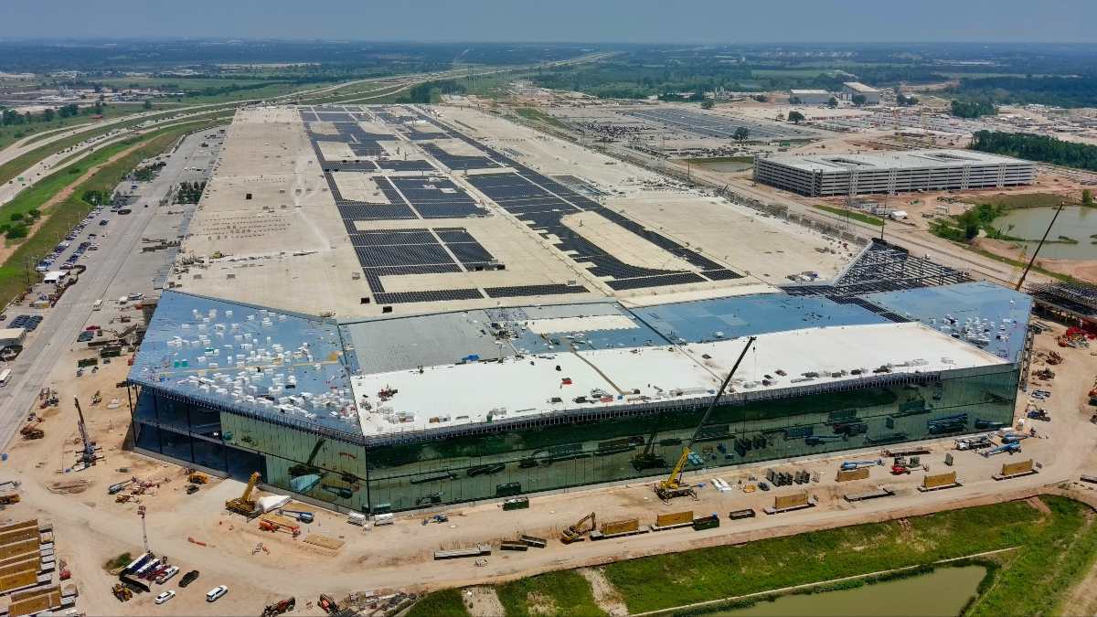 Elon Musk Reveals the Significance of the Ongoing Giga Texas Expansion Project – “The Part ...